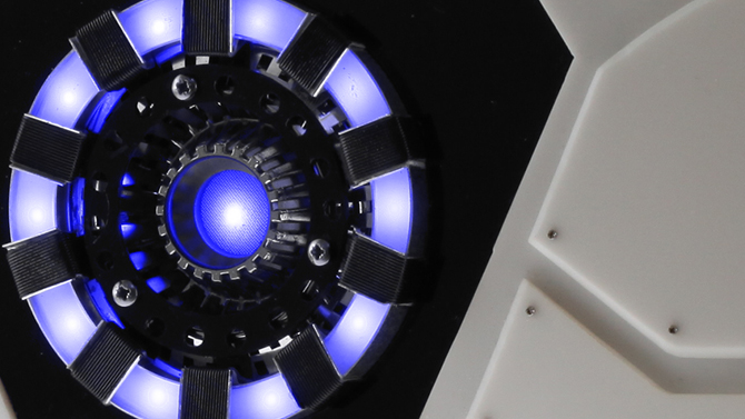 Xbox One : La console d'Iron Man ultra collector dévoilée, les photos ...